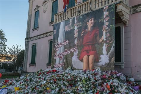 Gli Ultimi Istanti Di Giulia Cecchettin Con Filippo Turetta Le Foto