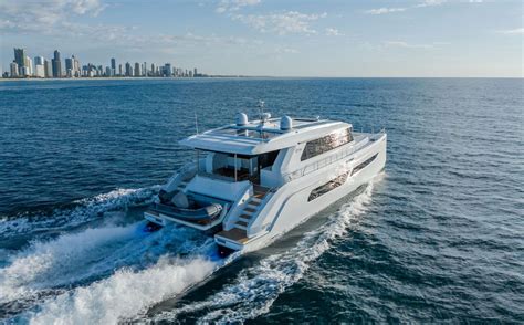 Yates De Lujo Catamaranes A Motor Iliad Catamarans