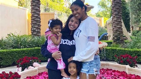Kobe Bryants Daughters Keep His Birthday Tradition Alive For Mom Vanessa YouTube