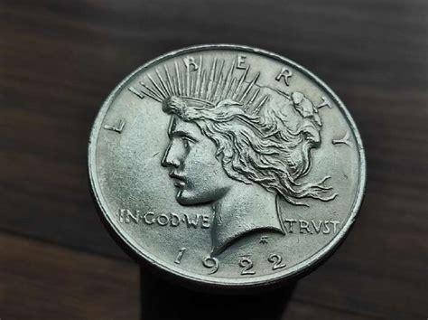 Jav Doleris Skelbiult