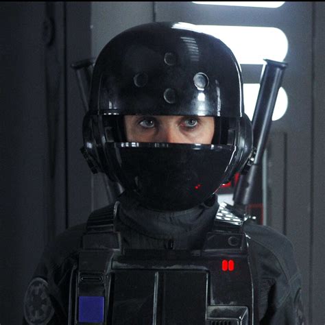 Pin By Zamir Abdulin On Jyn Erso Star Wars Pictures Star Wars Trooper Star Wars Luke