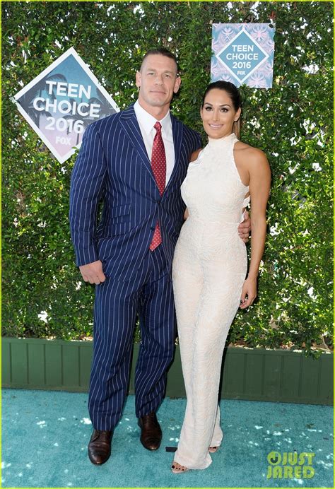 John Cena And Girlfriend Nikki Bella Kiss On Teen Choice Awards 2016 Red