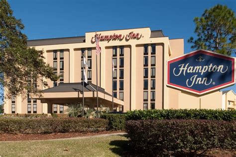 Hampton Inn Orlando International Airport Luxury Transportaion Services