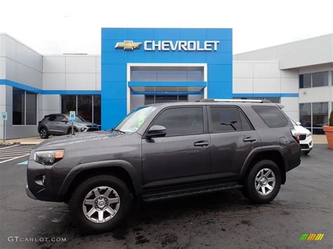 2016 Magnetic Gray Metallic Toyota 4runner Trail 4x4 140682555 Photo