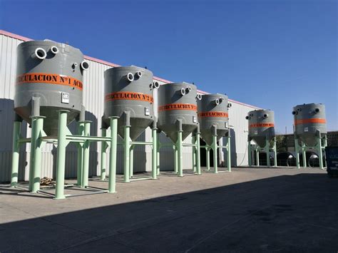 Tanques En Prfv Pvdf De Circulación De ácido Nítrico Y Fluorhídrico