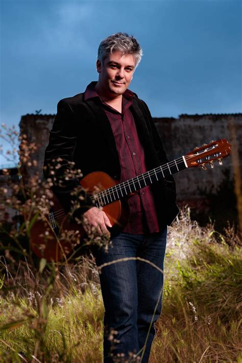 Biography James Grace