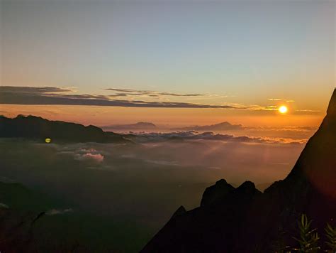 Sunrise At Kolukkumalai Hills India Rpics