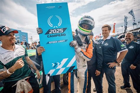 Felipe Barrichello Bartz é Campeão Da Stock Light E Sobe Para A Stock Car Em 2026 Stock Light