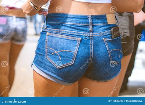 Nice Butts In Shorts