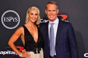 Joe Bucks Wife Michelle Beisner Buck Gets Surgery After He Drives Golf