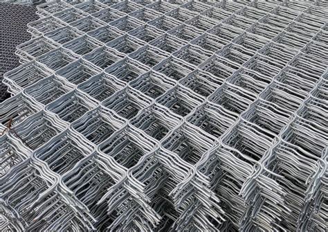 Beautiful Grid Welded Wire Mesh For Decorative Fence