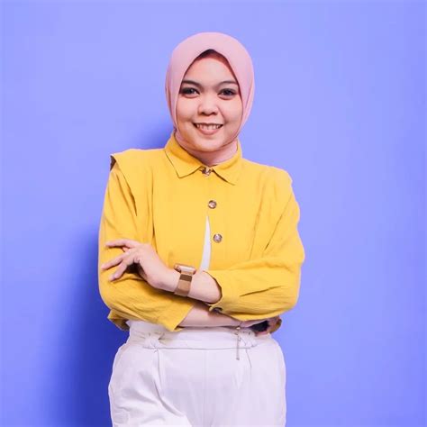 RISKA AMELIA