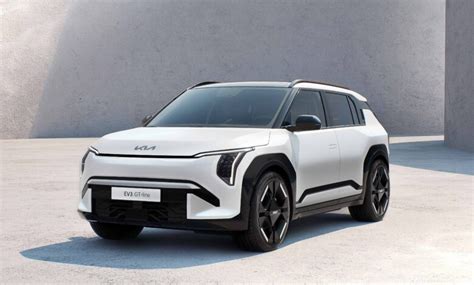 קיה Ev3 נחשפה רכב פנאי קומפקטי עד 560 ק״מ של טווח Ev Magazine