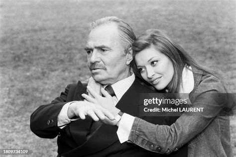 James Mason Et Maureen Kerwin Sur Le Tournage Du Film Marseille