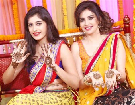 Mrs Universe Euro Asia Rashmi Sachdeva And Her Daughter Aska R Indianews