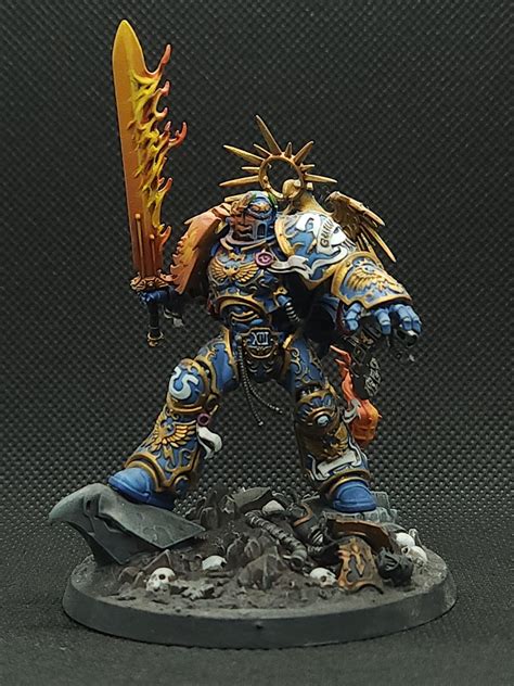 Games Workshop Warhammer 40k Space Marines Roboute Guilliman Mini