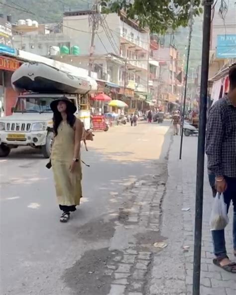 Noelle Noellewright • Instagram Photos And Videos