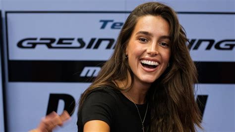 Gemma Pinto Inseparable De Marc Márquez Viaja Hasta Austria Para Apoyar Al Piloto