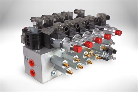 Hydraulic Manifold Systems • Related Fluid Power