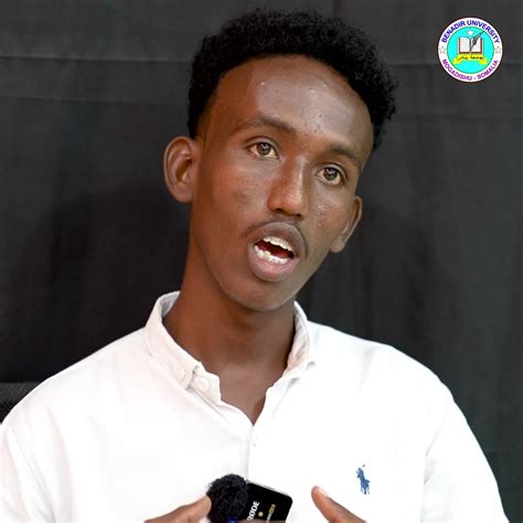 Hanad Saed Mohamed Oo Ah Arday Dhigta Jaamacadda Benadir Waxa Uu U Mahad Celinayaa Cida Garab