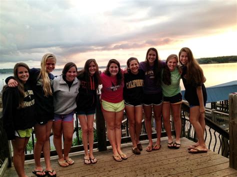 Pin By Liz Connelly On Bethany Cute Ripped Jeans Denim Fashion Ripped Jeans