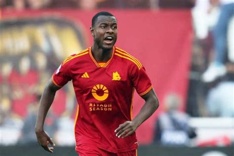 Evan Ndicka Rompt Le Silence Sur Son Avenir