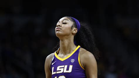 Angel Reese Showers Rose Teammates With Ts Before Unrivaled Semis