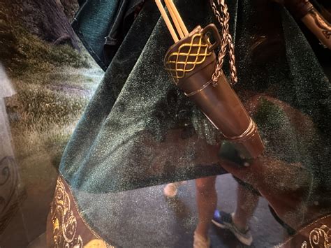 New Ariel And Merida Collector Dolls