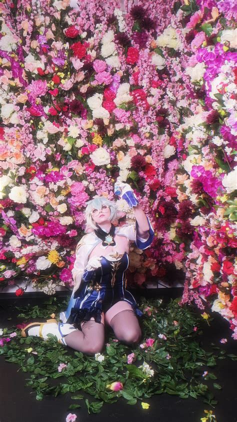 Sucrose Cosplay Backstages From My Mamura Senpai Latest Photoshoot R Genshin Impact