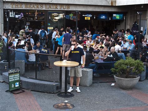 How Cal Killed One Of Americas Best Sports Bars