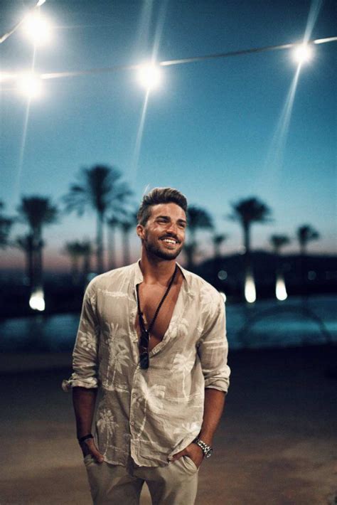 When The Sun Goes Down Light Summer Outfit For Date Night Mdv Style