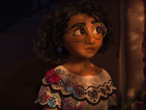 Nová éra Pohádek Od Disney Postavy Mají Brýle Nadváhu I Zrzavé Vlasy Expres Fm