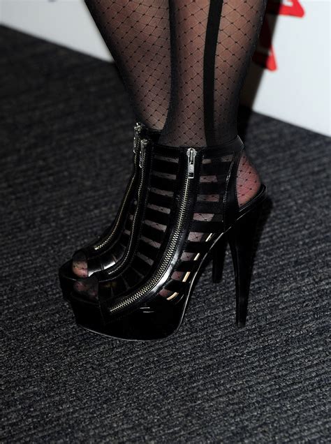 Pixie Lott Rcelebnylons