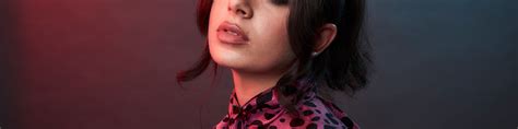 Download Wallpaper Portrait Singer Charli Xcx Section Girls In Resolution 3072x768