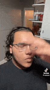 Holding Nose S Tenor