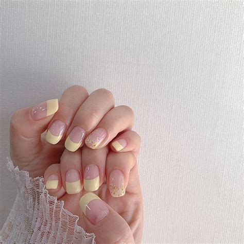 덕소네일 ᴺᴬᴵᴸ ᴰᴰᴼᵂᴬ ̈ 在 Instagram 上发布： 🍋🌷💛 ⠀⠀⠀ ⠀⠀⠀ ⠀⠀⠀ ⠀⠀⠀ 봄네일 프렌치 프렌치