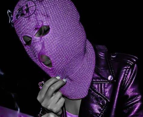 Balaclava Aesthetic Girl Wallpapers Wallpaper Cave
