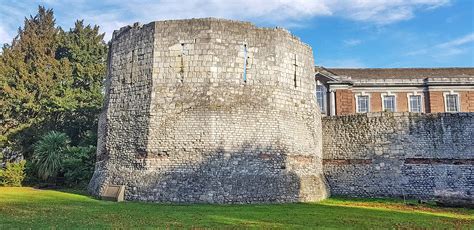 The Multangular Tower An Insight Into Roman York