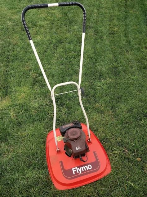 Vrtna Motorna Kosilnica Na Zračni Blazini Flymo Gl