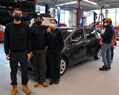 Greater Lawrence Tech Students Refurbish Car For Disabled Veteran