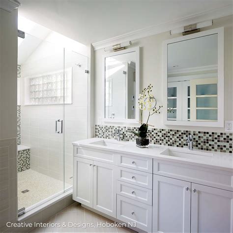 Glass Tile Borders Bathroom