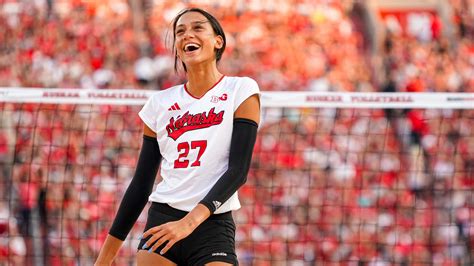 Nebraska Volleyballs Harper Murray Reacts To Adidas Deal And Nils