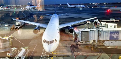 Delta Air Lines Premium Select Experience Premium Economy What Has