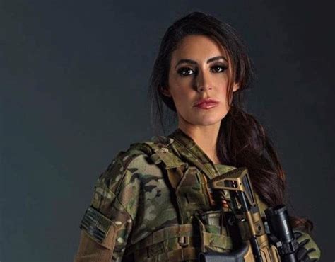 Sneak Peek Anna Paulina Luna “maxim”