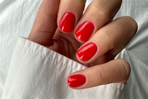 The 8 Best Red Nail Polishes Of All Time The Everygirl