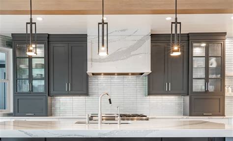 Transitional Kitchen Backsplash Design