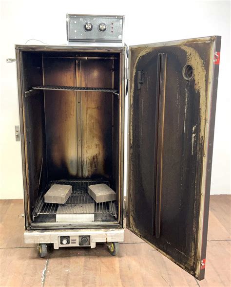Lot Cres Cor Industrial Roast And Hold Oven