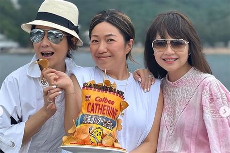 刘嘉玲带侄子参加富豪生日聚会，郑志刚携妻子一同坐游艇出席刘嘉玲郑志刚侄子新浪新闻