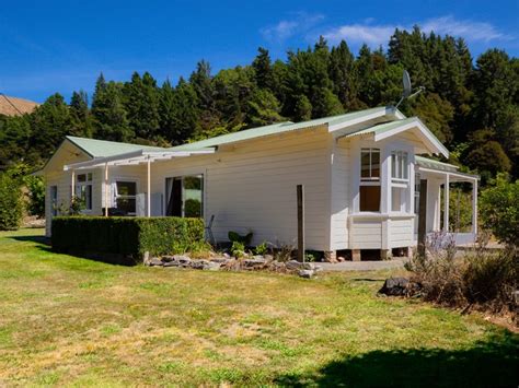 Kauri Cottage Bachcare Motueka Holiday Home For Rent Holiday