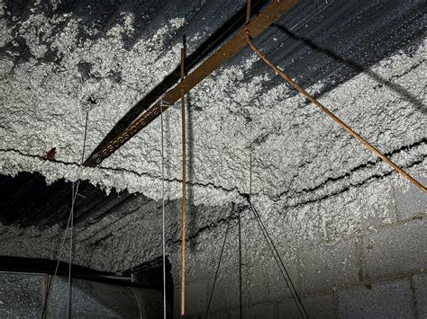 More Fluffy Asbestos Fireproofing Another View Of An Asbes Flickr